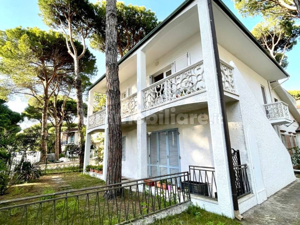 Vendita Appartamento in villa in via Giotto 141 Comacchio. Ottimo stato ...