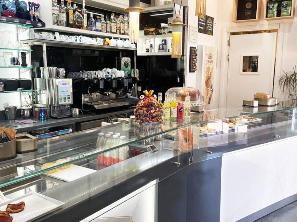 Bar viale Palmiro Togliatti 1448, Roma, Rif. 112039549 - Immobiliare.it