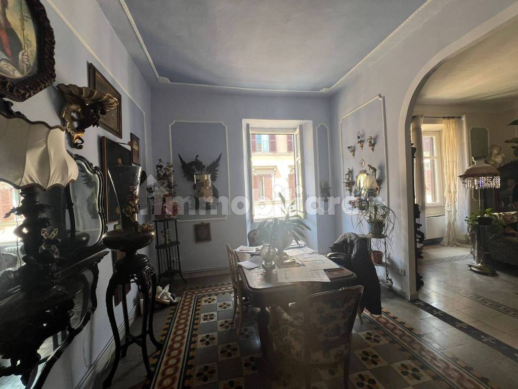 Vendita Appartamento Roma. Trilocale in via Natale del Grande. Buono ...