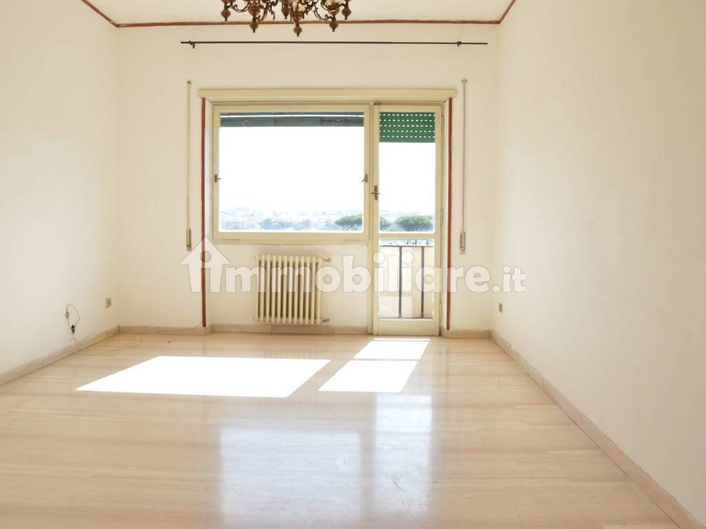 Vendita Appartamento Roma. Trilocale in via Cardinale Garampi 184. Da ...