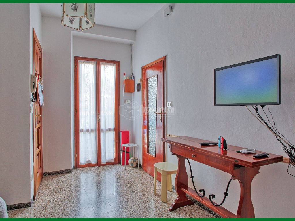 Vendita Appartamento Induno Olona. Trilocale in via Giovanni Comi ...