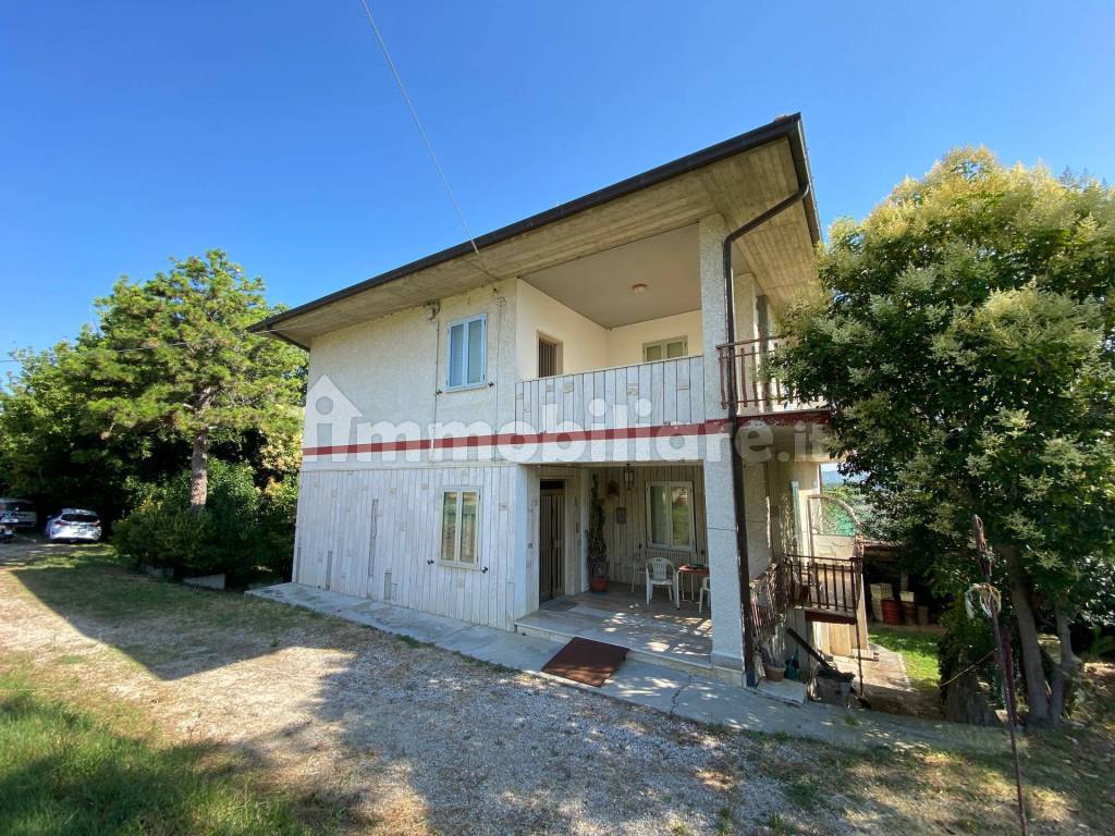 Vendita Rustico in via Roma Castel di Lama. Buono stato, posto auto ...