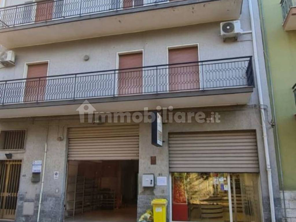 Locale commerciale via Vecchia Provinciale San C., Reggio Calabria, Rif ...
