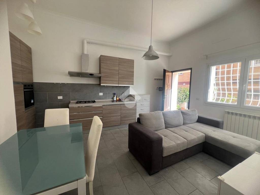 Rent Apartment Rome. 3-room flat in via Balzola. Good condition ...
