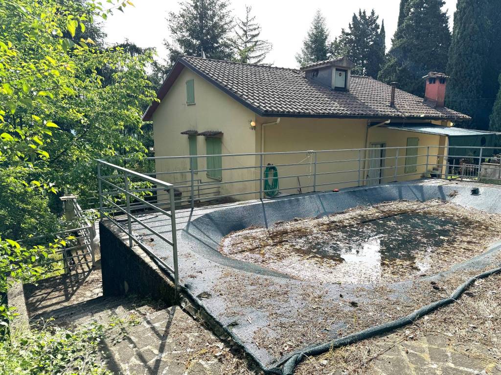 Vendita Villa unifamiliare in via di Castello 6 Cantagallo. Buono stato ...