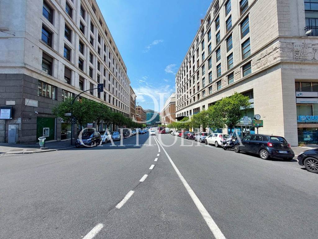 Locale commerciale via Leonida Bissolati, Roma, Rif. 106430409 ...