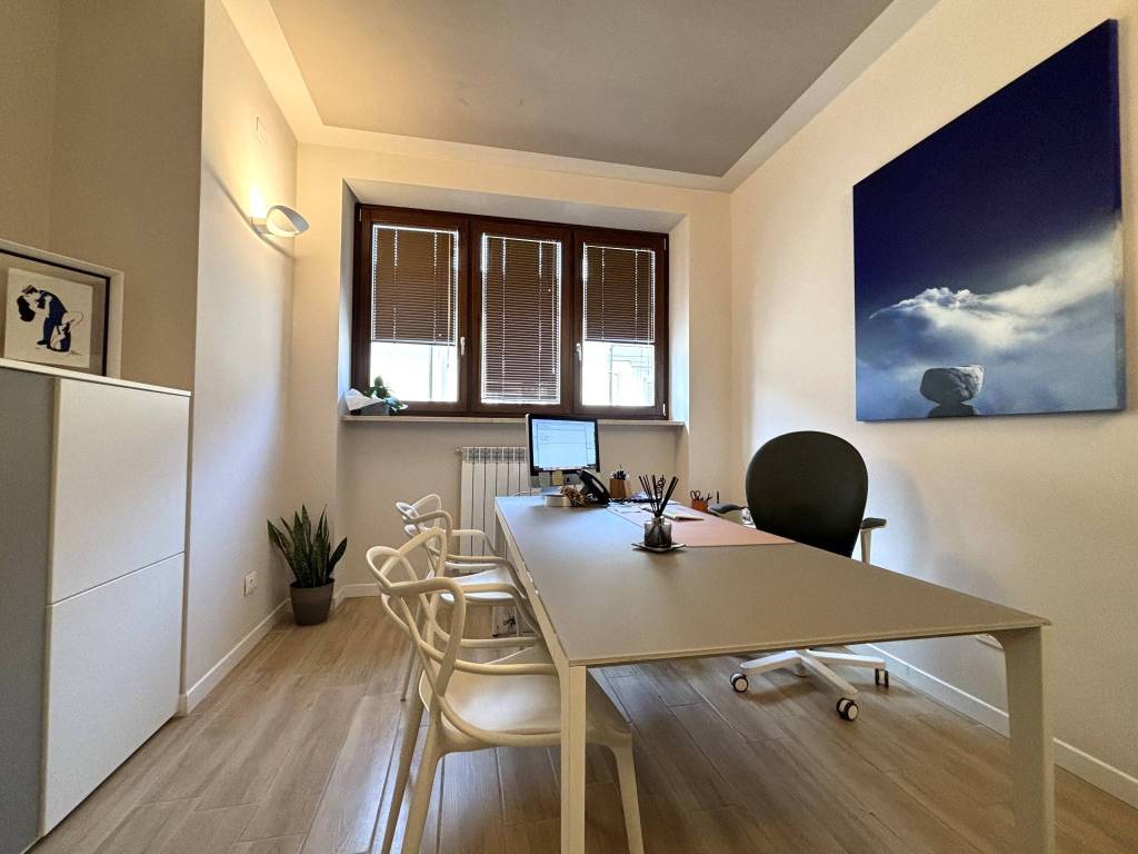 Ufficio - Studio via Emilia 98, Voghera, Rif. 112323549 - Immobiliare.it
