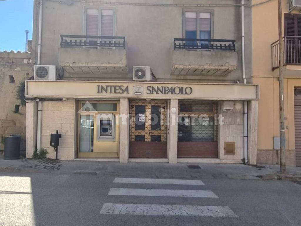 Locale commerciale corso Roma 88, Cerami, Rif. 112331365 - Immobiliare.it