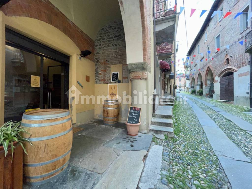 Locale commerciale via Umberto I, Avigliana, Rif. 112354903 ...