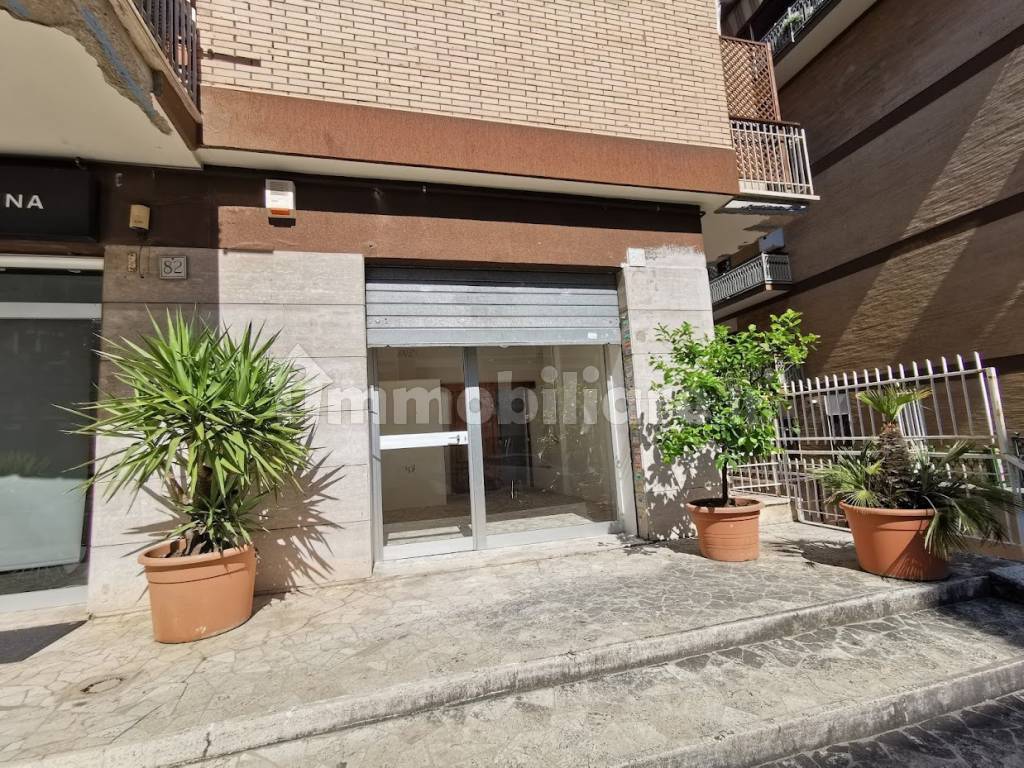 Locale commerciale via Antonio Fogazzaro 80, Roma, Rif. 112403093 ...