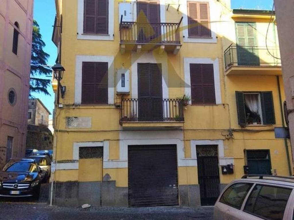 Vendita Appartamento Velletri. Quadrilocale in via Andrea Velletrano ...
