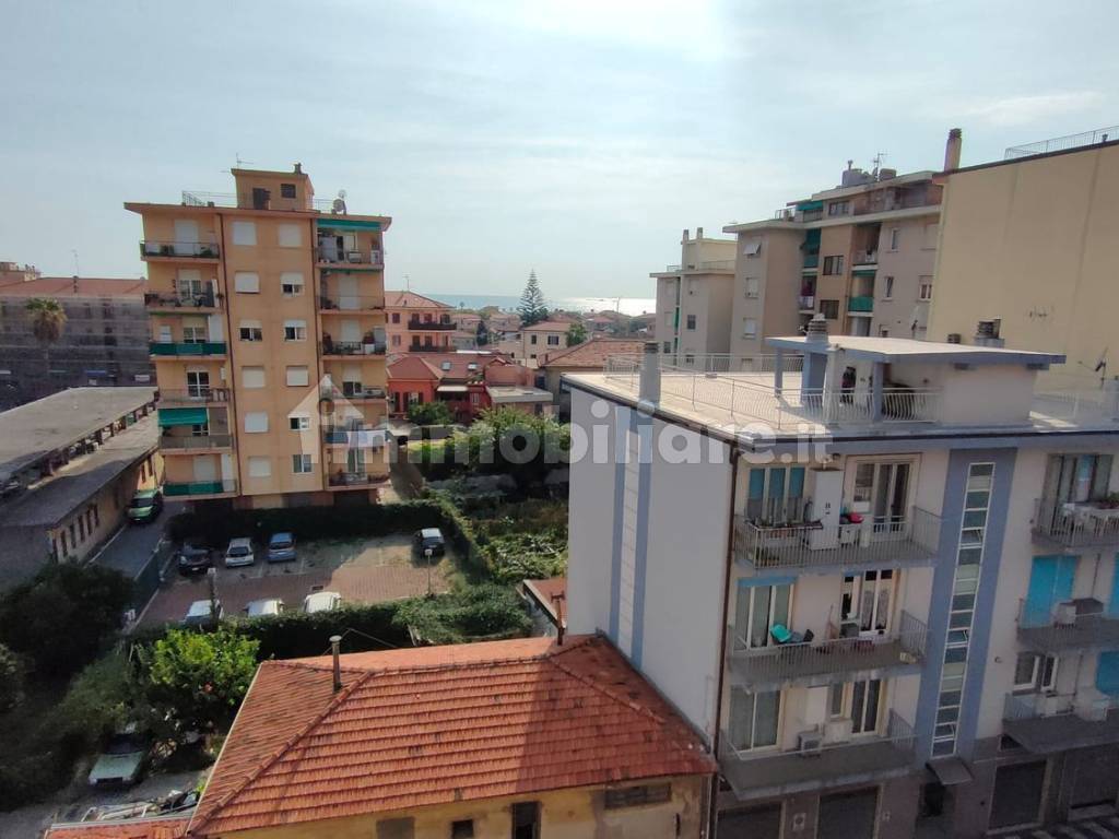 Vendita Appartamento Vallecrosia. Quadrilocale, Buono stato, quinto ... Vendita Appartamento Vallecrosia. Quadrilocale, Buono stato, quinto ...