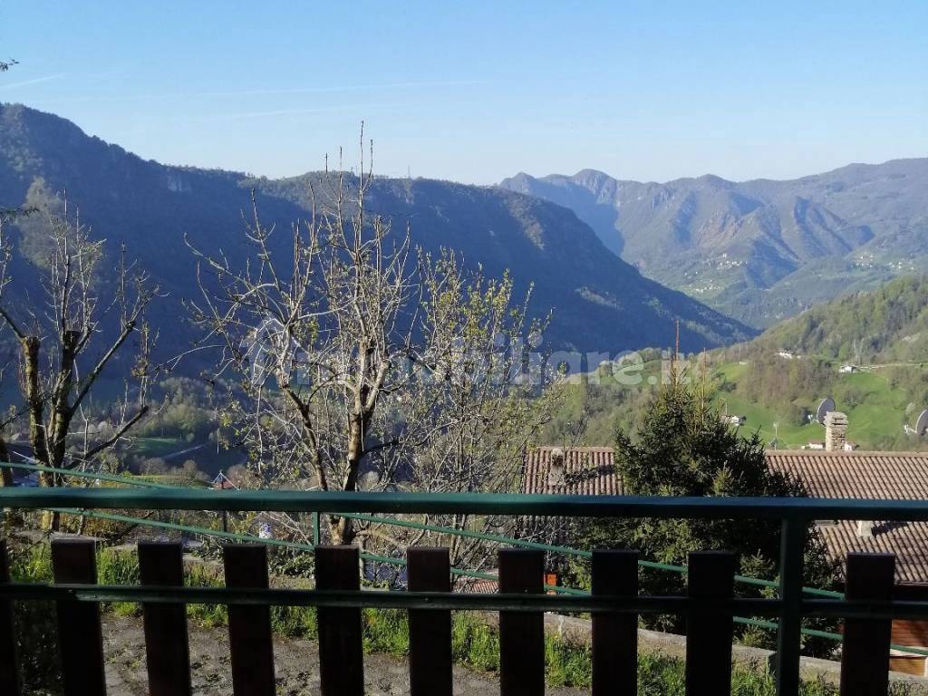 Affitto Appartamento Dossena. Bilocale in via Orobica 10. Piano ...