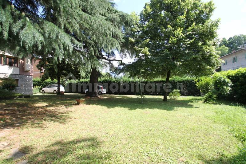 Sale Two-family villa in via Massimo d'Azeglio Guiglia. Good condition ...