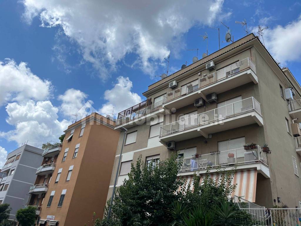 Vendita Appartamento Roma. Bilocale in via Cardinale Garampi. Da ...