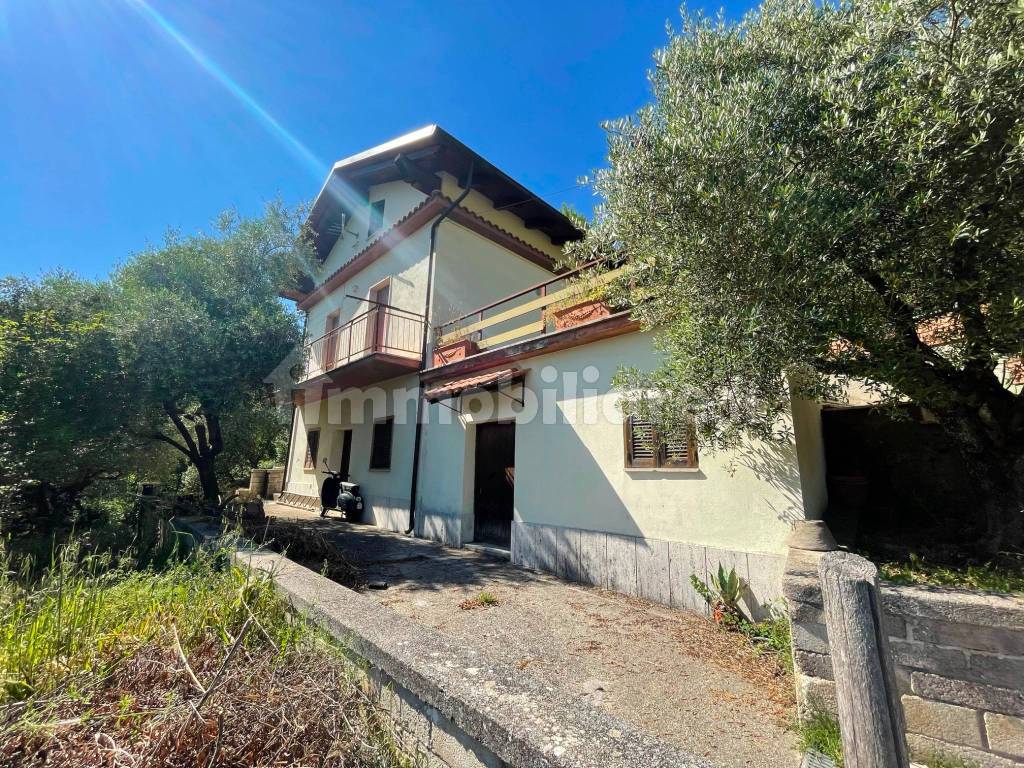 Sale Single family villa in via dei Cappuccini 13 Subiaco. Good ...