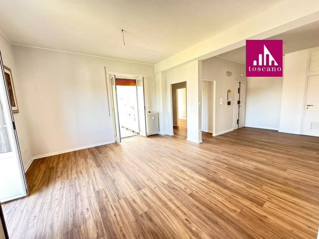 Vendita Appartamento Roma. Trilocale in via Teodolfo Mertel. Ottimo ...