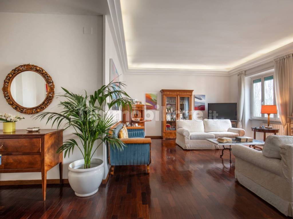 Vendita Attico Roma. Buono stato, con terrazza, rif. 112627767