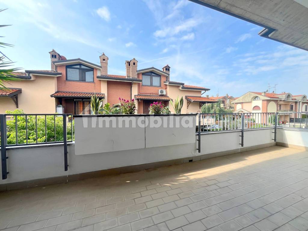 Vendita Appartamento Caponago. Quadrilocale in via Silvio Pellico ...