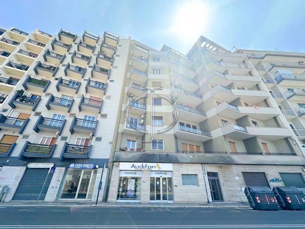 Locale commerciale via Giuseppe Capruzzi, Bari, Rif. 112687553 ...