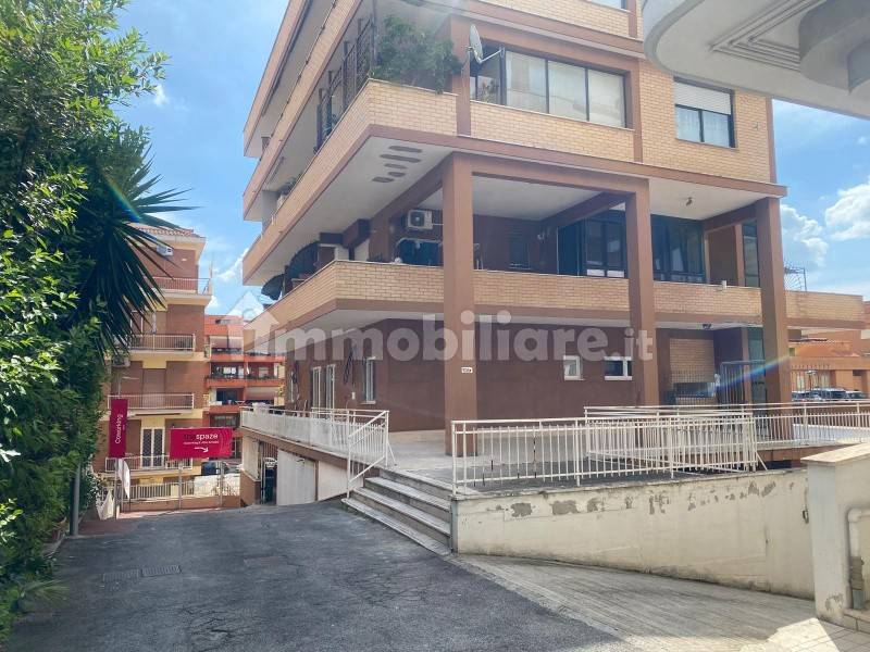 Vendita Appartamento Pomezia. Trilocale in via Roma. Nuovo, piano ...