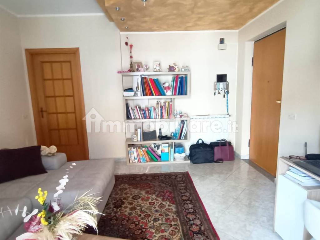 Vendita Appartamento San Pietro Clarenza. Monolocale, Buono stato ...