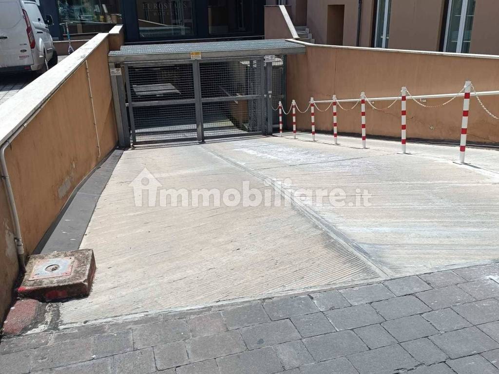 Garage - Box via del Pigneto 9, Roma, Rif. 112767283 - Immobiliare.it