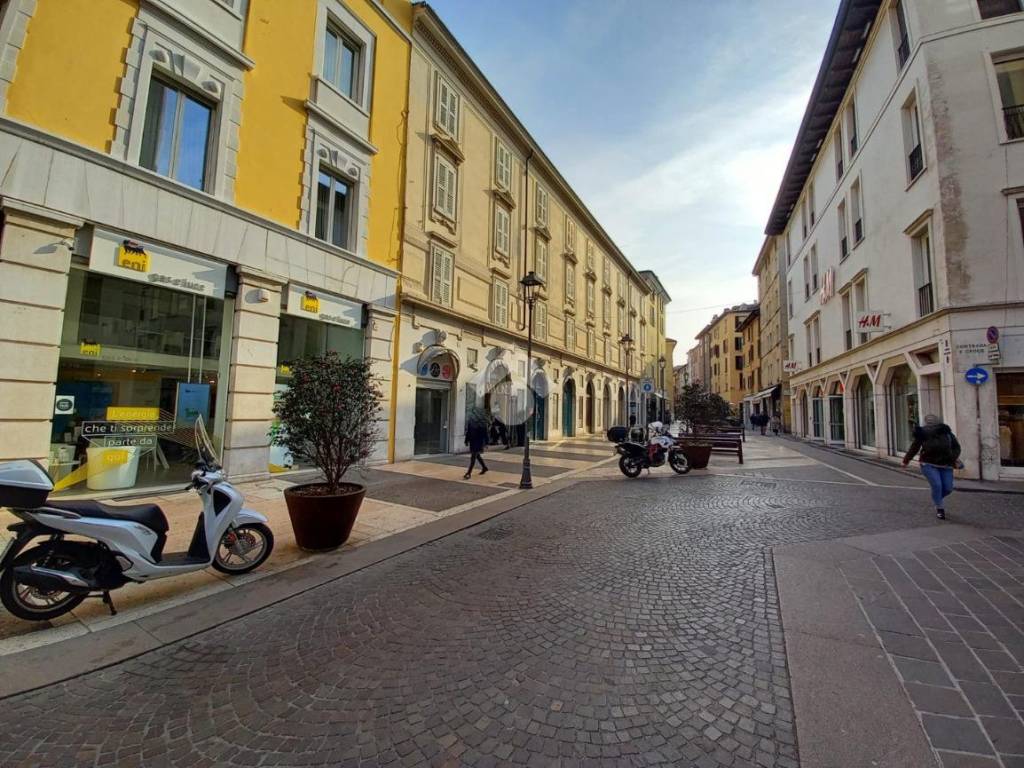 Locale commerciale corso Palestro 24, Brescia, Rif. 112859555 ...