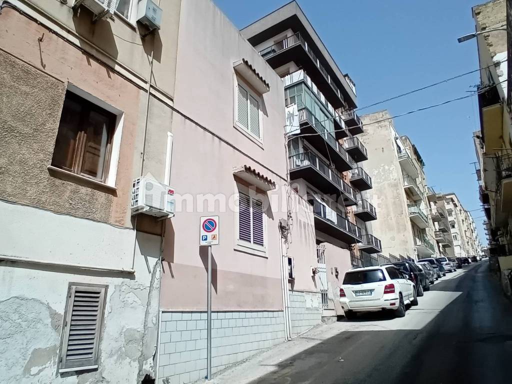 Venta Casa unifamiliar en via Mori Sciacca. Buen estado, plaza de ...