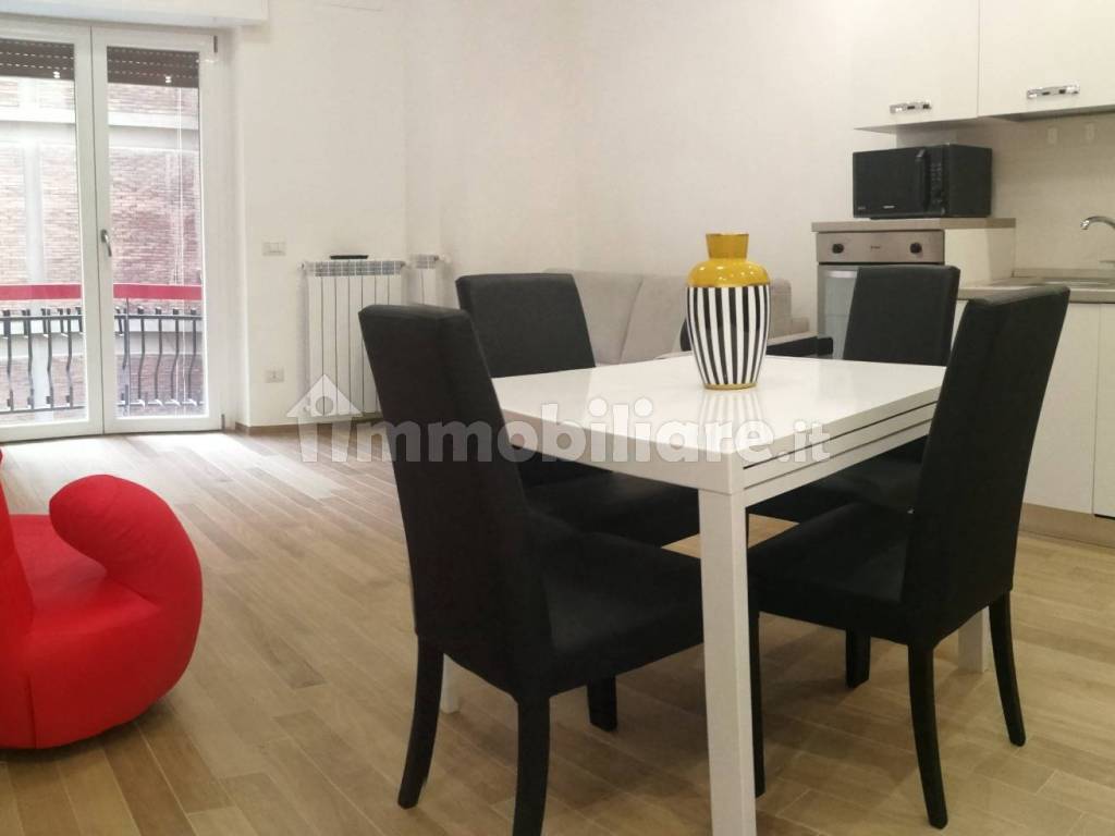 Vendita Appartamento Roma. Bilocale in via Giuseppe Ravizza. Ottimo ...