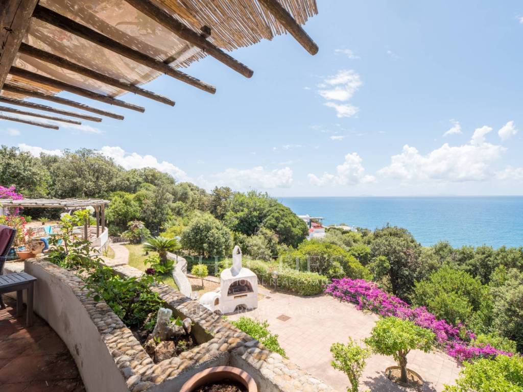 Vendita Villa unifamiliare in via Della Vasca Moresca San Felice Circeo ...