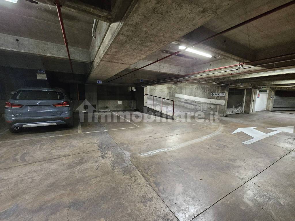 Posto auto - moto via Pantano 10, Milano, Rif. 112915823 - Immobiliare.it