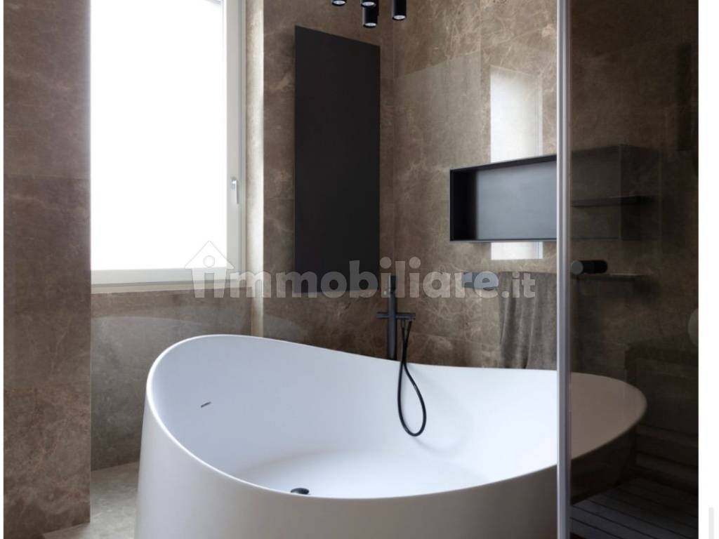 Vendita Appartamento in via Carlo Ravizza 40. Milano. Ottimo stato ...