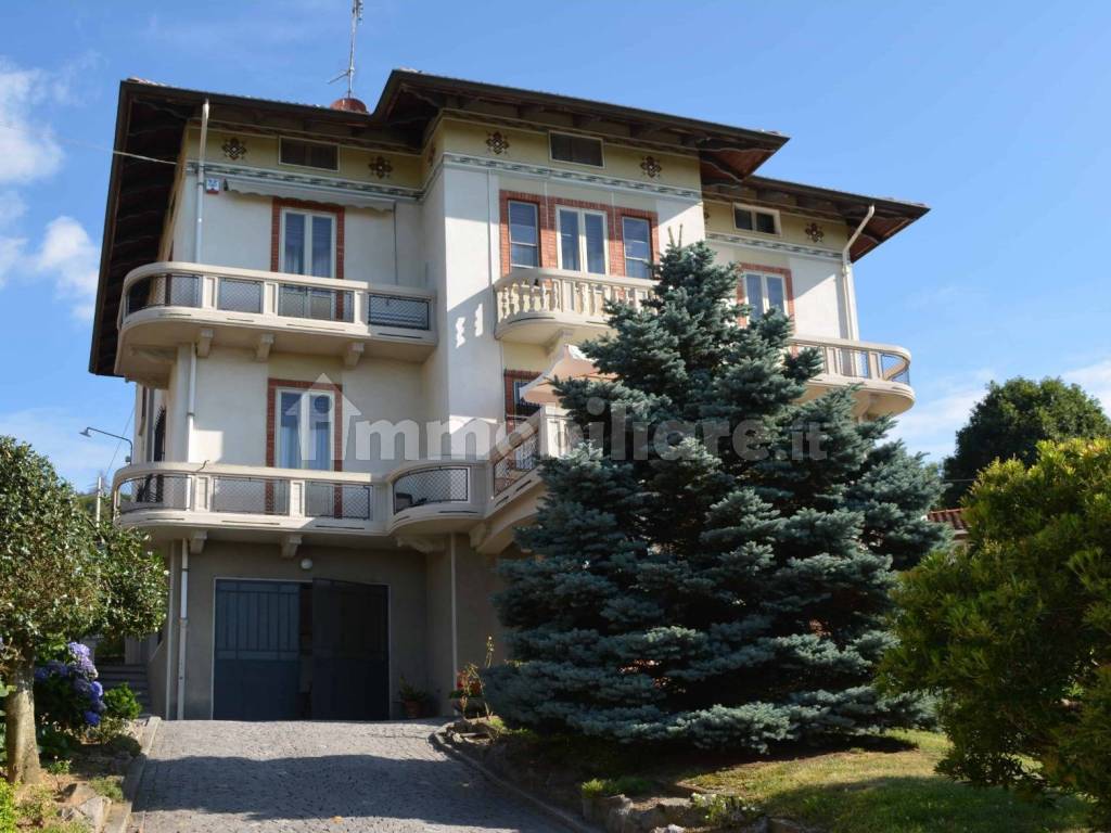 Vendita Villa bifamiliare in frazione Cravello 47 Valdilana. Da ...