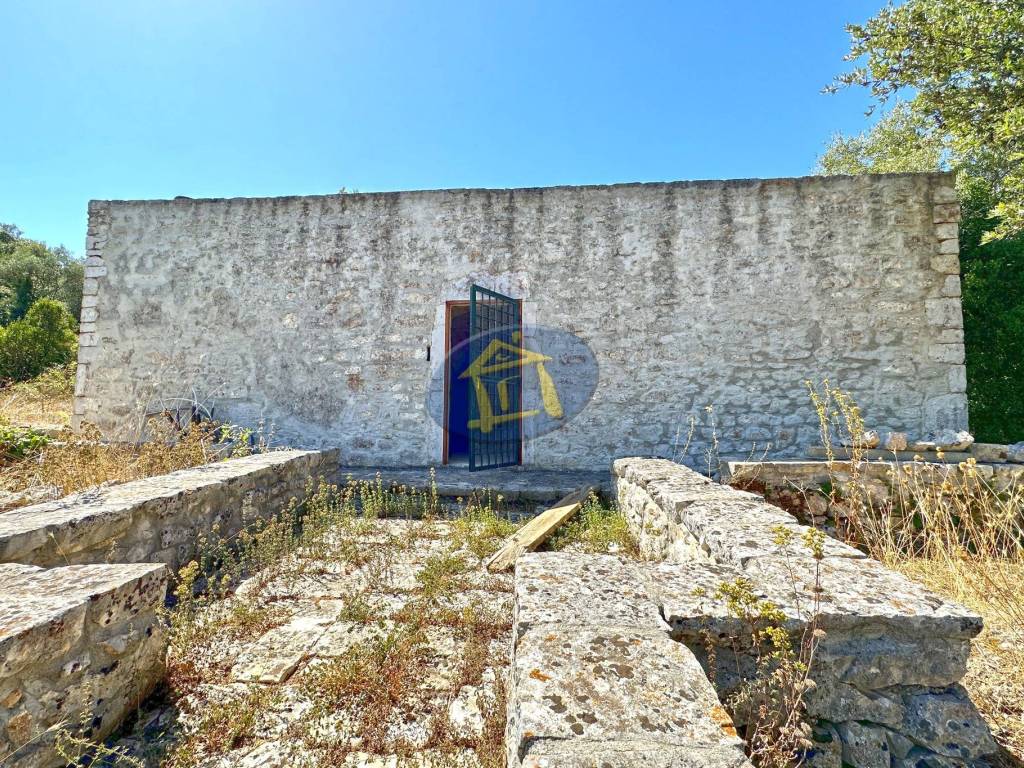 Vendita Casale in Strada Comunale San Cataldo Putignano. Da ...