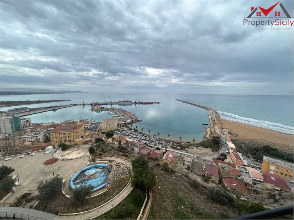 Sale Apartment in via Marsala, 2. Porto Empedocle. To be refurbished ...