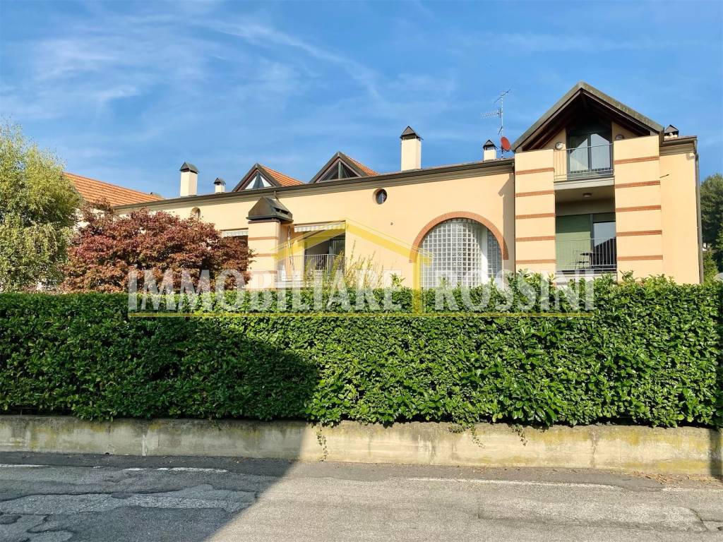 Vendita Appartamento Buguggiate. Bilocale in via Risorgimento 39 ...