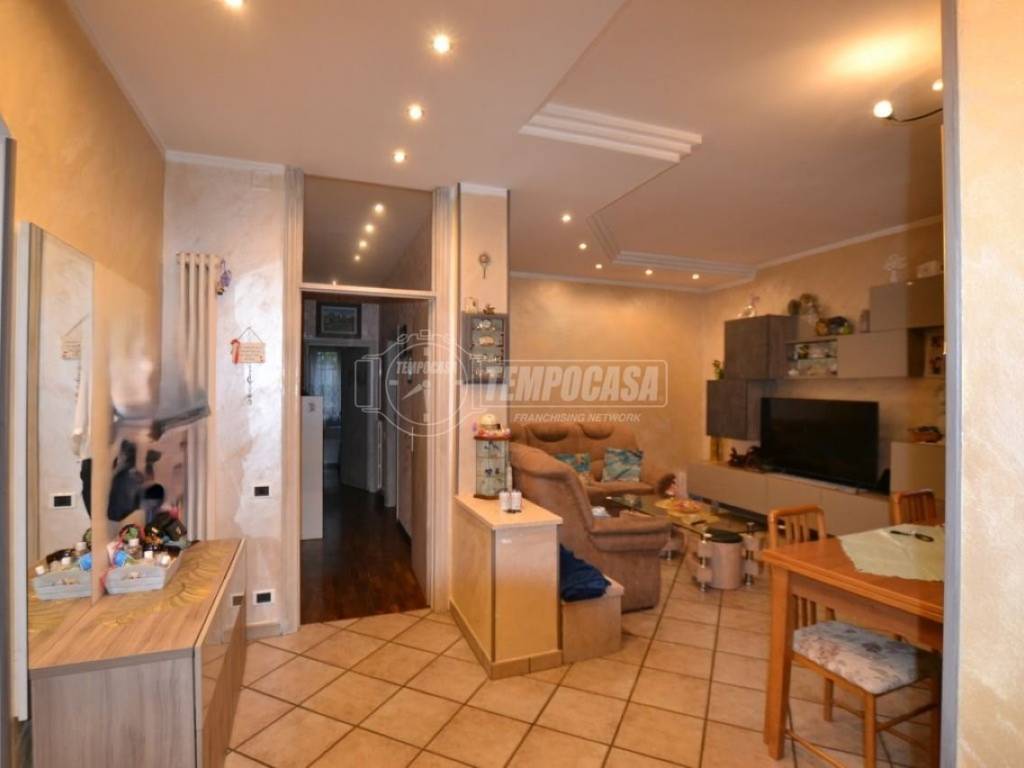 Vendita Appartamento Fano. Quadrilocale in via Giulio Cesare Fabbri ...