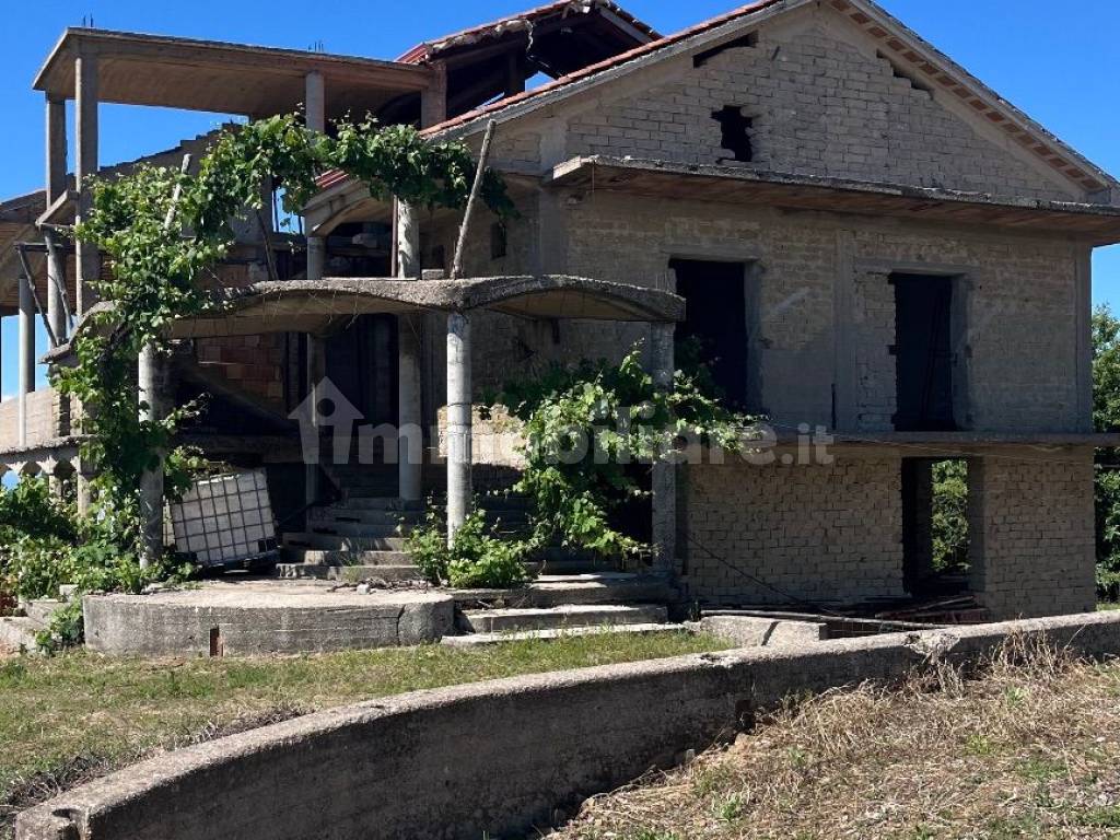Vendita Rustico in via Roma Lustra. Da ristrutturare, 120 m², rif ...