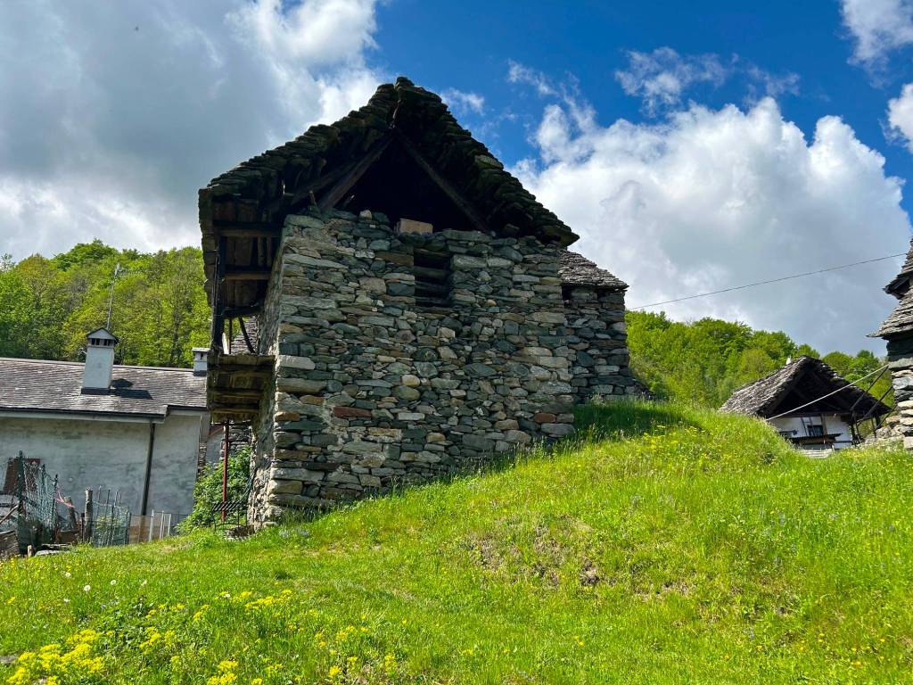 Vendita Rustico in Località Pioi Bognanco. Da ristrutturare, 72 m², rif ...