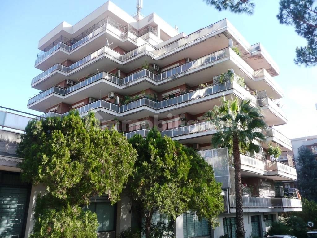 Vendita Appartamento Roma. Quadrilocale in via Cornelia 7. Da ...