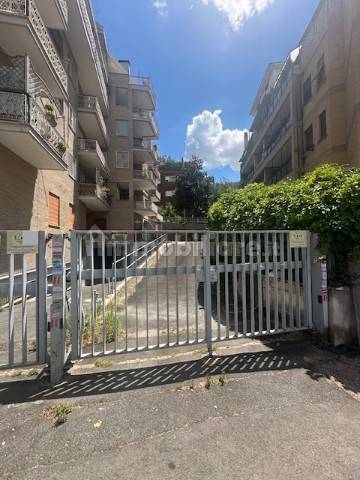 Garage - Box via Flaminia 714, Roma, Rif. 113123653 - Immobiliare.it