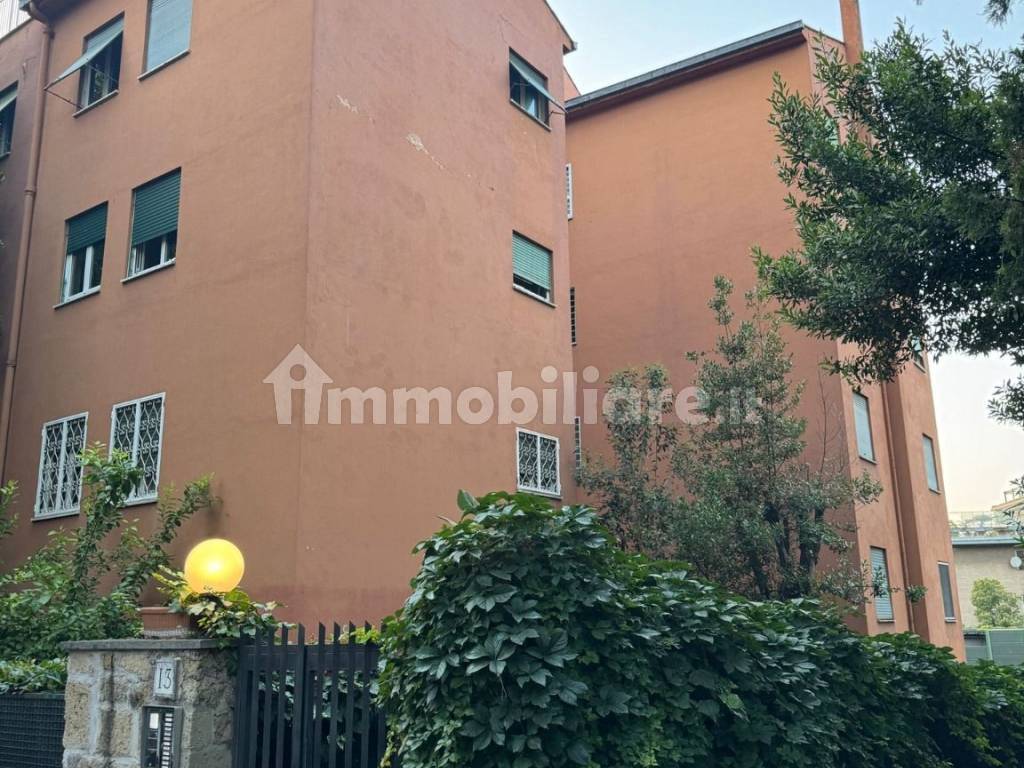 Vendita Appartamento Roma. Trilocale in via Agostino Bassi 13. Ottimo ...