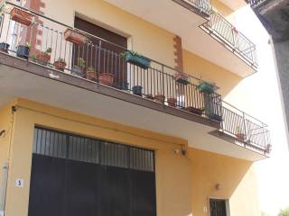 Case in vendita in Via Cannata, San Pietro Clarenza - Immobiliare.it