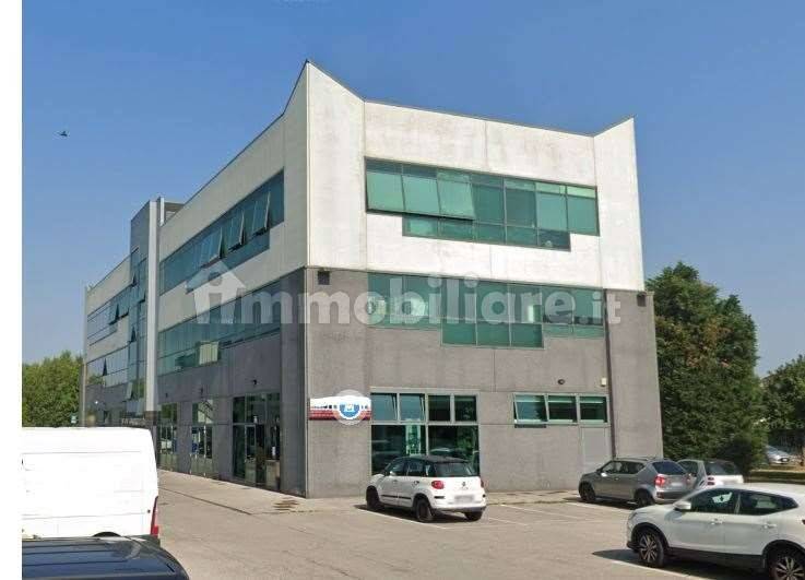 Asta per laboratorio, via Milano, 2/B, Marcon Gaggio Colmello Marcon ...