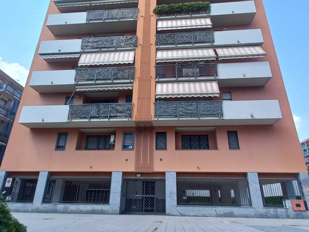 Affitto Appartamento Sesto San Giovanni. Trilocale in via Risorgimento ...