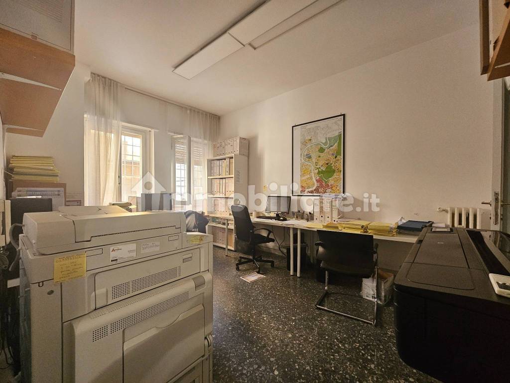 Affitto Appartamento Roma. Trilocale in via Mario Magri 85. Buono stato ...