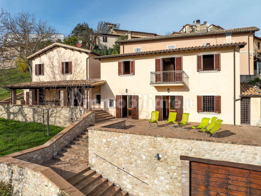 Vendita Villa unifamiliare in Località Case Sparse Saccovescio Preci ...