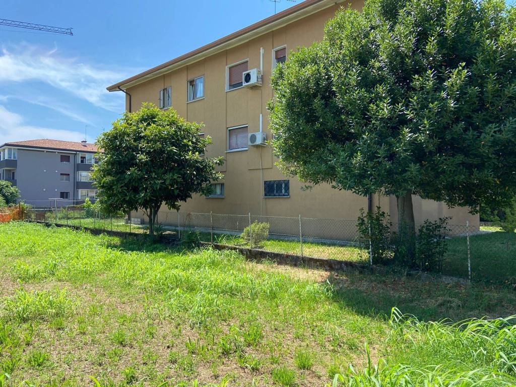 Vendita Appartamento Udine. Trilocale in via Monte Croce. Buono stato ...