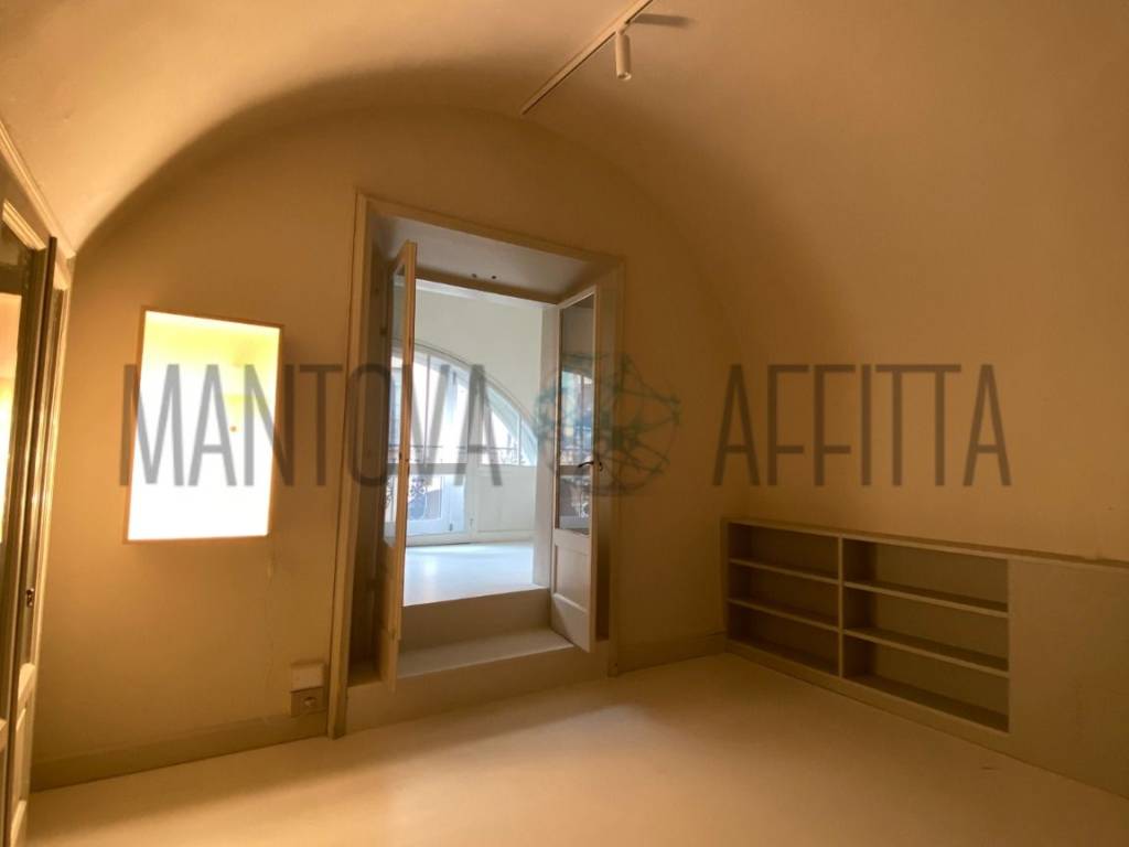 Affitto Appartamento Mantova. Bilocale in via Pietro Fortunato Calvi ...